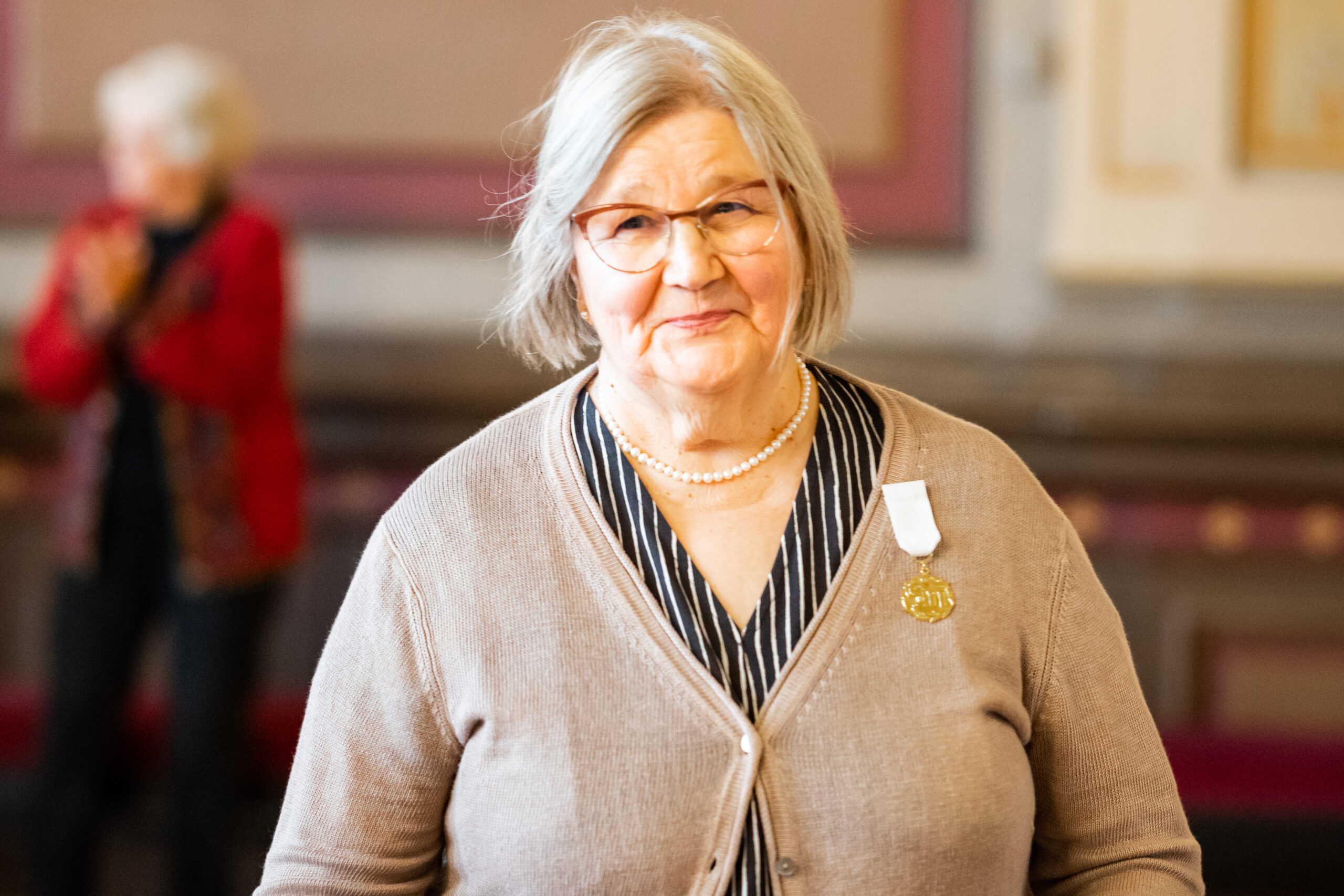 SUOMEN NÄYTTÄMÖTAITEEN KUNNIAMERKKI MANSI STYCZILLE | MUKAMAS 2024
